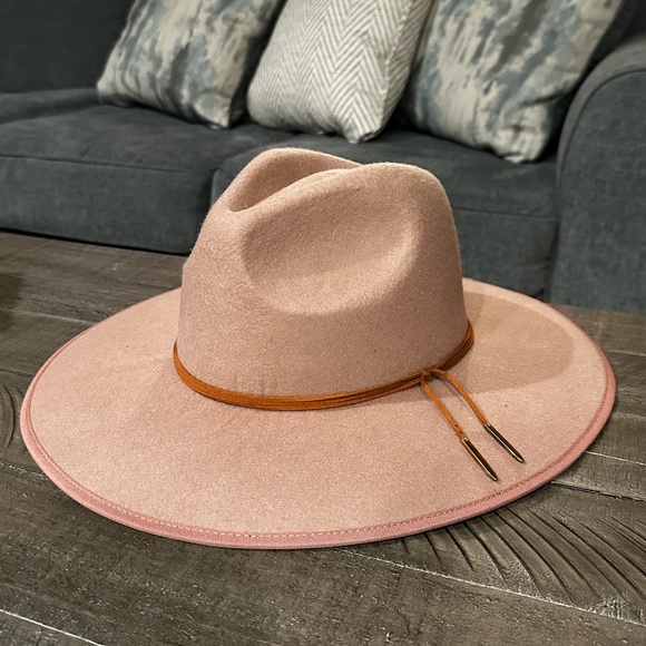 Hadley Wren | Accessories | Hadley Wren Wool Hat | Poshmark